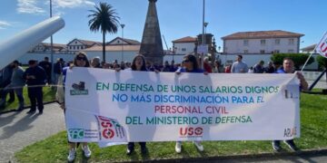 Ferrol se suma a las protestas del personal civil de Defensa por unas ...