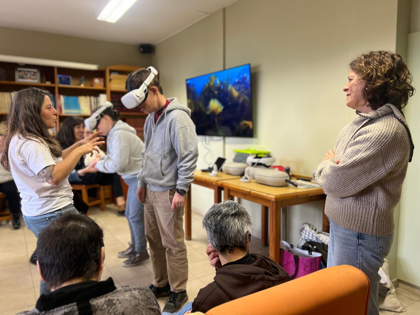 Tecnología al servicio de la inclusión: en APADER Cedeira exploran los ...