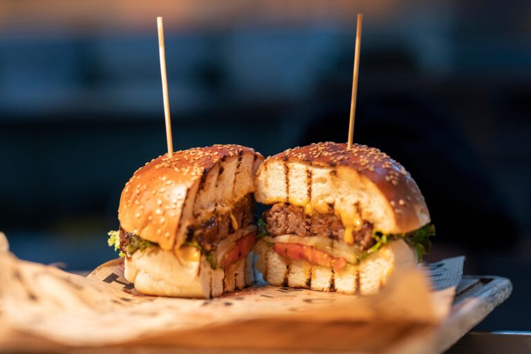 Diez foodtrucks y 20 burgers: así será The Burger Top en Xuvia - Ferrol 360